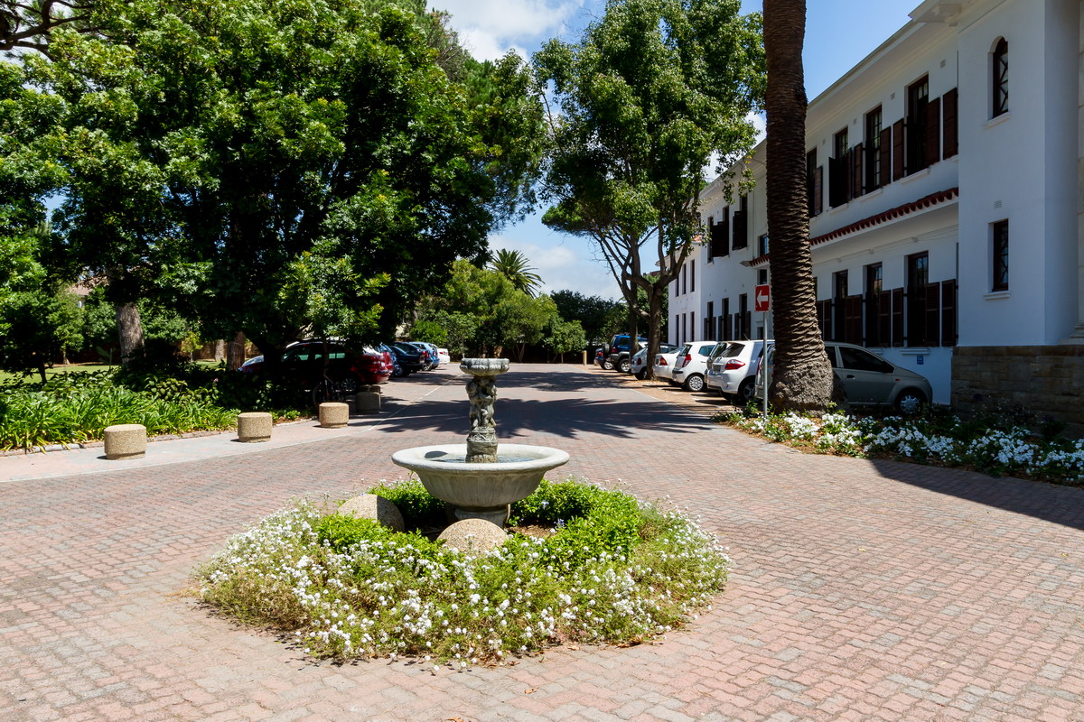 Rustenburg Girls High School, Rondebosch - Amazing Spaces Locations
