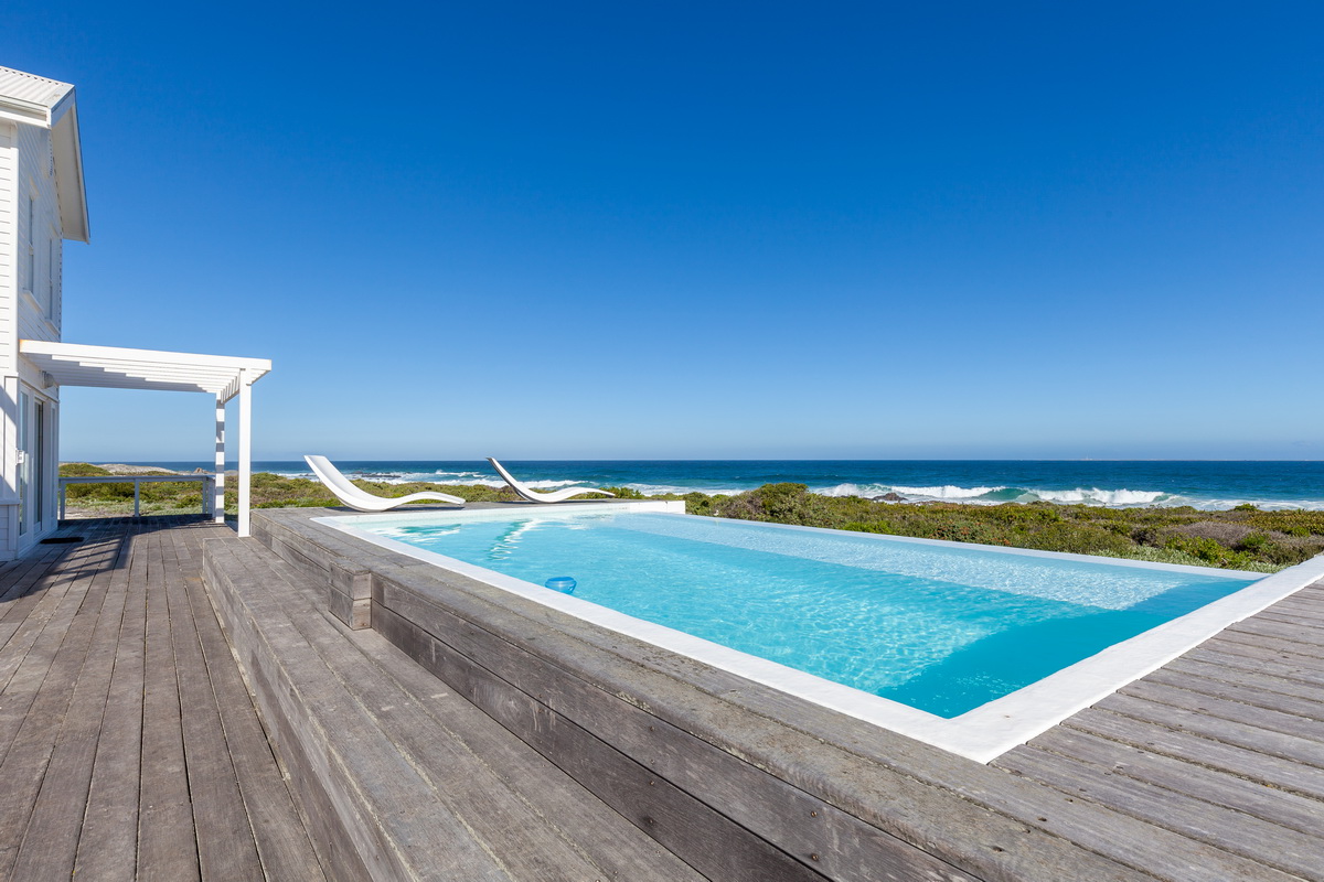 Pearl Bay, Yzerfontein - Amazing Spaces Locations