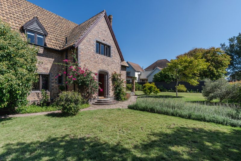 Caverswall: Vintage Film Location in Pinelands, Cape Town